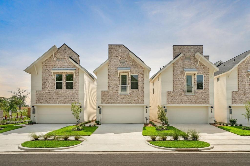 6012 Knox Street - Haley Garcia Group